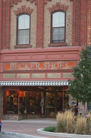 BECKER SHOES - 73 Hurontario Street, Collingwood, Ontario - Shoe Stores ...