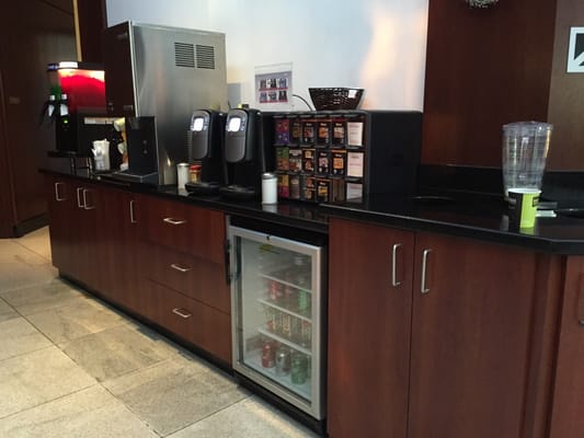 BUSINESS JET - Updated December 2025 - 15 Photos - 8611 Lemmon Ave ...