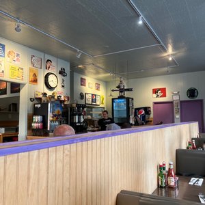 ARLIS’S RESTAURANT - 76 Photos & 103 Reviews - 1525 Cornwall Ave ...