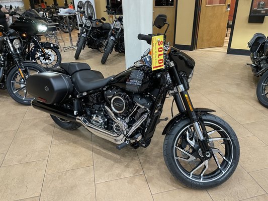 ALLIGATOR ALLEY HARLEY DAVIDSON - Updated January 2025 - 103 Photos ...