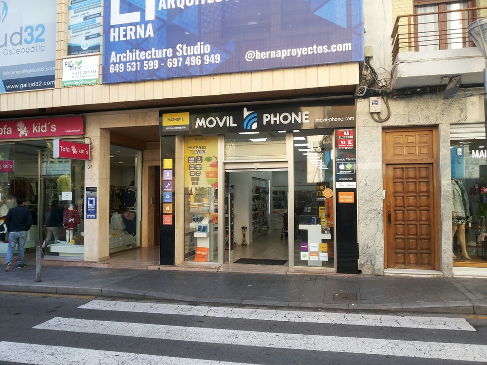 MOVIL PHONE - Updated October 2025 - Calle Ramon Gallud, Gers ...
