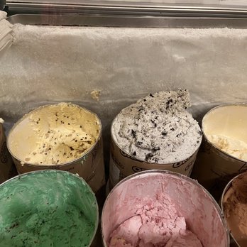 NORTH POLE FUDGE & ICE CREAM CO. - Updated July 2024 - 742 Photos & 561 ...