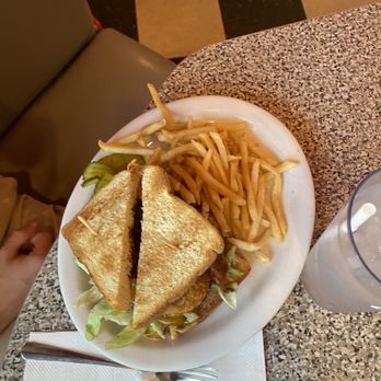 5 & DINER - Updated September 2024 - 467 Photos & 554 Reviews - 5220 N ...