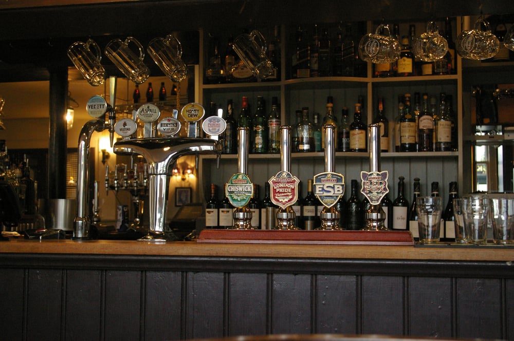 KINGS HEAD - 37 Photos - Kings Road, Guildford, Surrey, United Kingdom ...