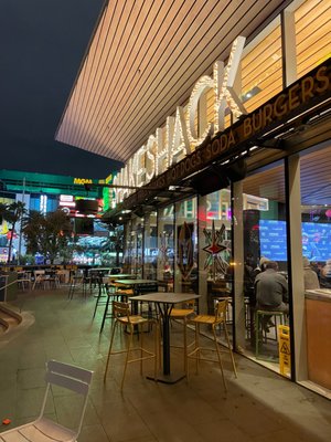 SHAKE SHACK - Updated December 2025 - 294 Photos & 260 Reviews - 3780 S ...