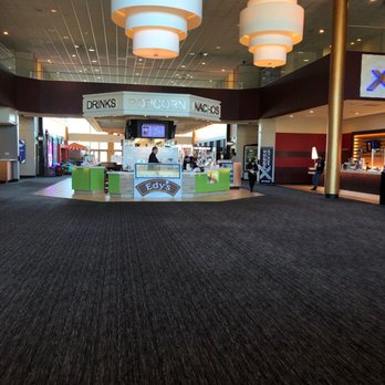 SHOWCASE CINEMA DE LUX LOWELL - Updated December 2025 - 63 Photos & 87 ...