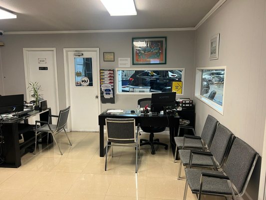 FALLS AUTO COLLISION CENTER - Updated December 2025 - 24 Photos & 25 ...
