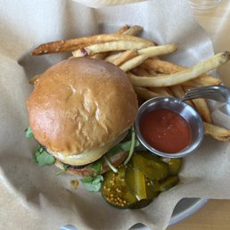 THE DIVE - Updated December 2025 - 133 Photos & 187 Reviews - 213 W ...