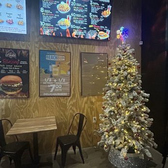 LIT WINGS - Updated May 2025 - 273 Photos & 132 Reviews - 6520 Losee Rd ...