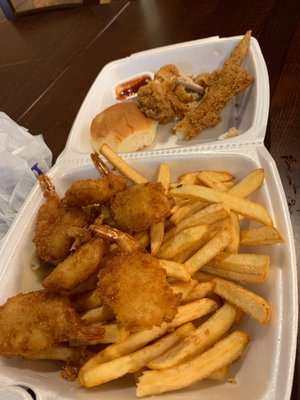 TERRY’S SEAFOOD AND CHICKEN - 73 Photos & 109 Reviews - 1805 Airport ...