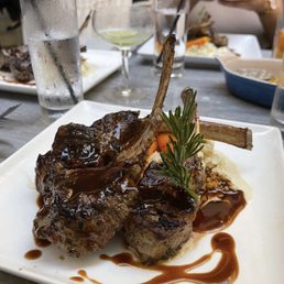 YEBO BEACH HAUS - Updated October 2025 - 1080 Photos & 445 Reviews - 56 ...