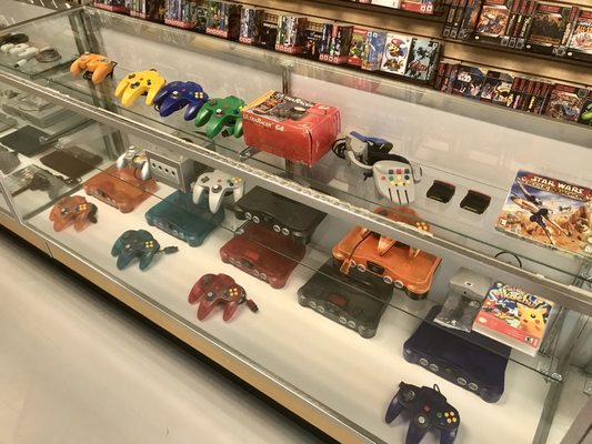 RETRO RAVEN - Updated January 2025 - 2320 Ingleside Ave, Macon, Georgia ...