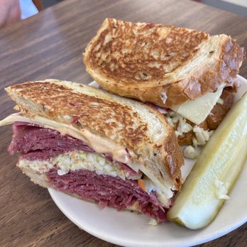 SHAPIRO’S DELICATESSEN - 1137 Photos & 901 Reviews - 808 S Meridian St ...