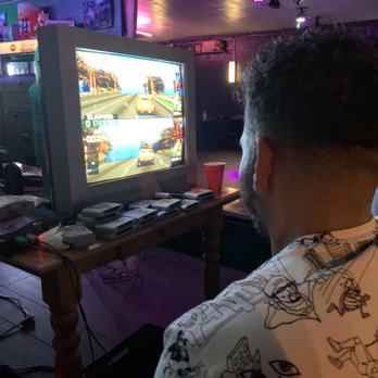 TENTH LEVEL TAVERN - Updated July 2024 - 254 Photos & 118 Reviews ...