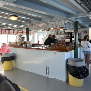 ISLAND QUEEN - Updated August 2025 - 97 Photos & 66 Reviews - 75 ...