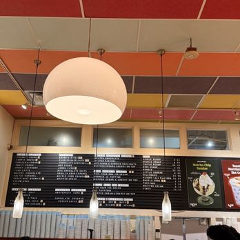 MOLLY MOON’S HOMEMADE ICE CREAM - Updated April 2025 - 777 Photos ...