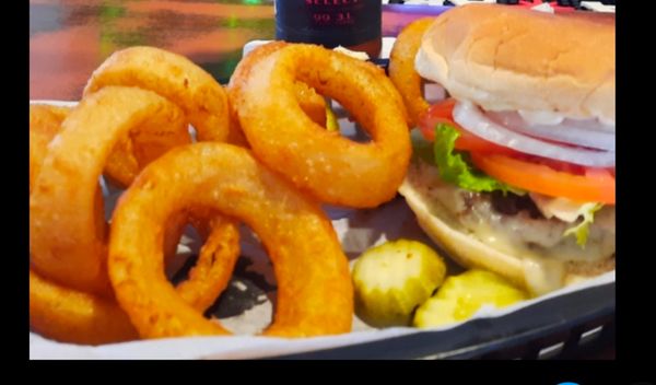 HENKES TAVERN - Updated May 2026 - 27 Photos & 33 Reviews - 901 N ...