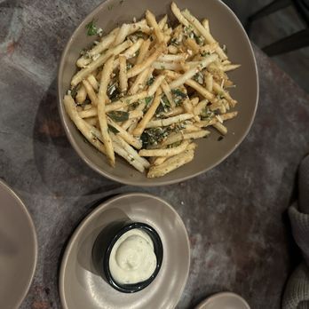 FROG & SLIM - New American Restaurant at 1420 16th St, Sacramento ...