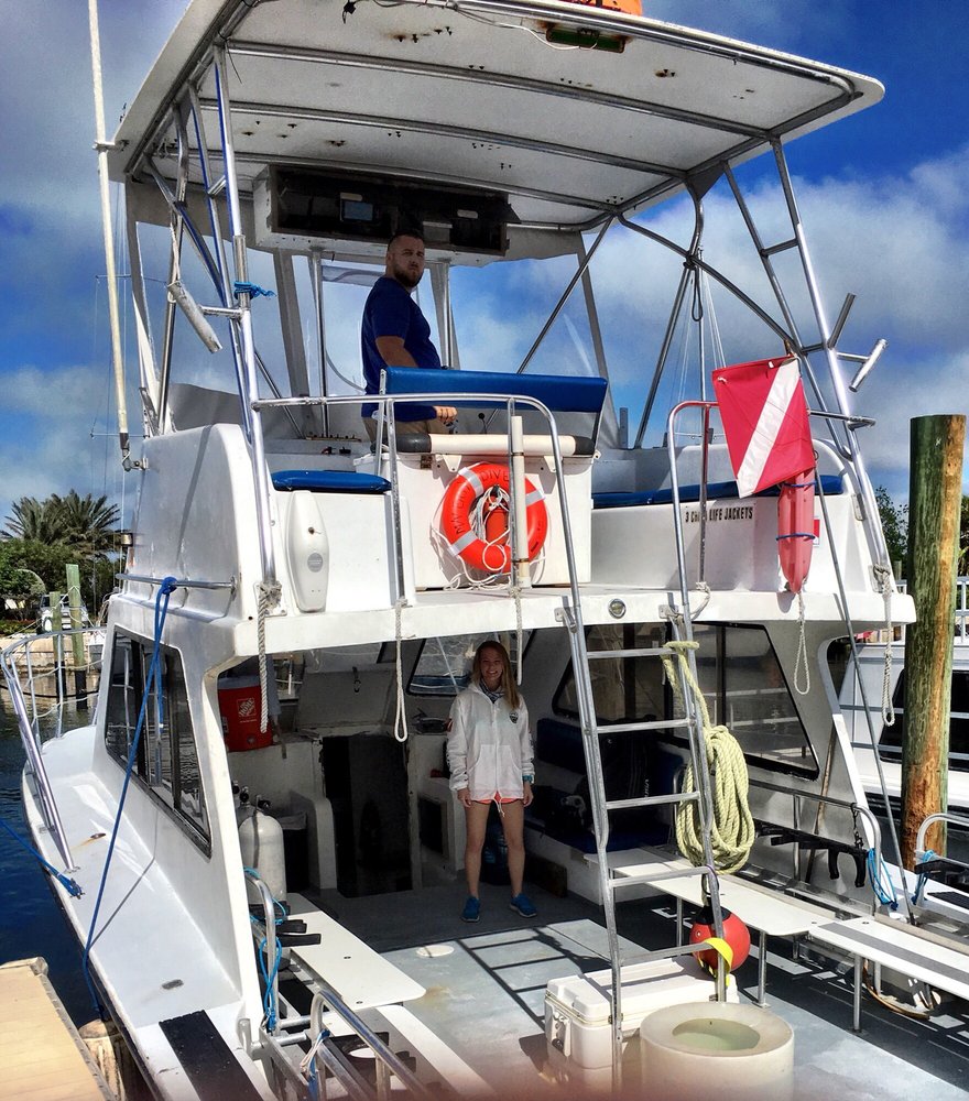 CAPT. HOOK’S DIVE KEY WEST - 44 Photos & 52 Reviews - Scuba Diving ...
