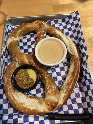 BERLINER PUB - 665 Photos & 661 Reviews - 221 Main Ave S, Renton ...