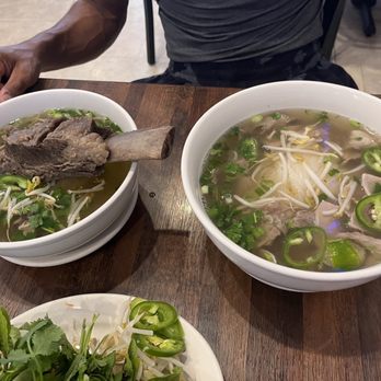 PHO A.V - Vietnamese Restaurant - 3202 E Greenway Rd, Phoenix, Arizona ...