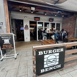 BURGER BENCH - Updated December 2025 - 2116 Photos & 2229 Reviews - 237 ...