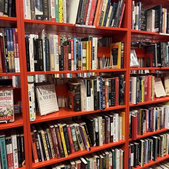 BOOKMANS ENTERTAINMENT EXCHANGE - Updated December 2025 - 280 Photos ...