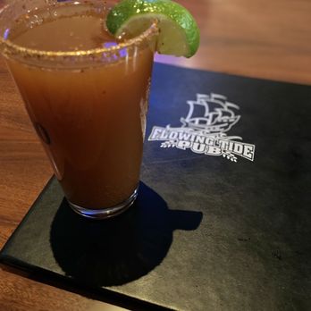 FLOWING TIDE PUB 2 - Updated January 2026 - 424 Photos & 323 Reviews ...