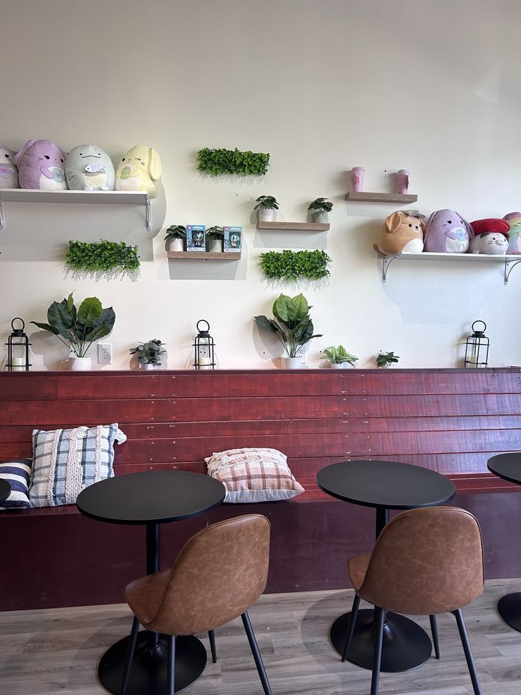 ROYAL TEA CAFE - Updated December 2025 - 44 Photos & 14 Reviews - 3182 ...