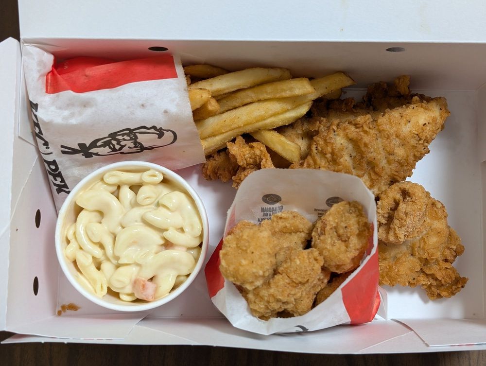 KFC - Updated November 2024 - 36 Photos & 13 Reviews - 66 Copper Creek ...