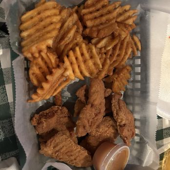 GATORS WING SHACK GRILL & PIZZERIA - Updated July 2024 - 226 Photos ...