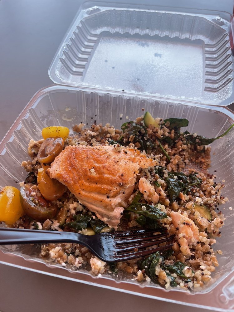 SPECTRUM KITCHEN - Updated December 2025 - 400 Spectrum Center Dr ...