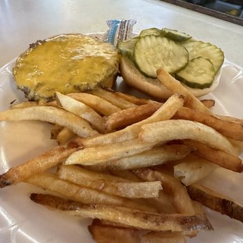 FREEWAY TAVERN - Updated December 2025 - 55 Photos & 99 Reviews - 2001 ...