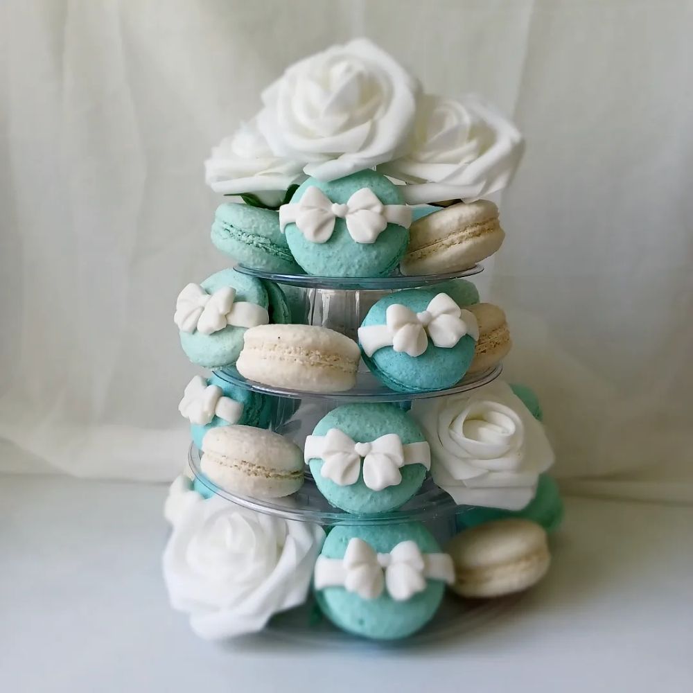 PAT OLIVER’S - 21 Photos - Lindenhurst, New York - Custom Cakes - Phone ...