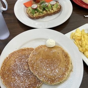 HEN HOUSE EATERY - 1399 Photos & 1218 Reviews - 114 S 8th St ...