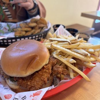 CLUCKERS - Updated September 2024 - 140 Photos & 87 Reviews - 600 S ...