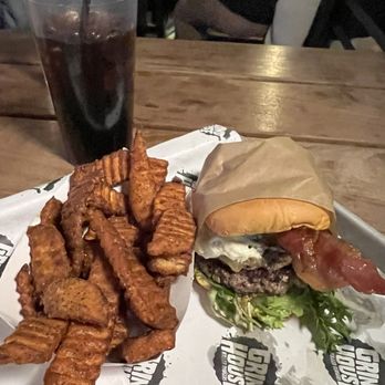 GRINDHOUSE KILLER BURGERS - Updated September 2025 - 466 Photos & 405 ...