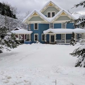 RIVERVIEW ESTATE BY BROPHY - Updated December 2024 - 72 Photos - 1650 ...