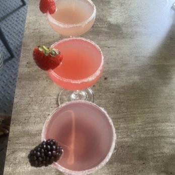 WEEZY’S - Updated April 2025 - 154 Photos & 68 Reviews - 200 Bennett St ...