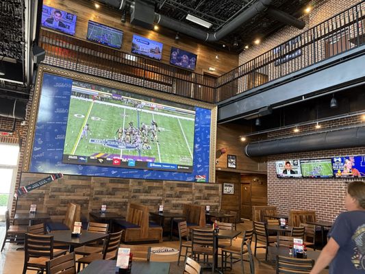 SANDLOT SPORTS BAR - Updated September 2025 - 41 Photos & 28 Reviews ...
