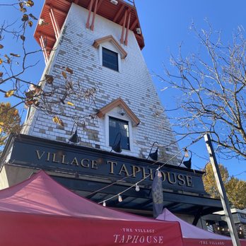 VILLAGE TAPHOUSE - Updated May 2025 - 199 Photos & 135 Reviews - 900 ...
