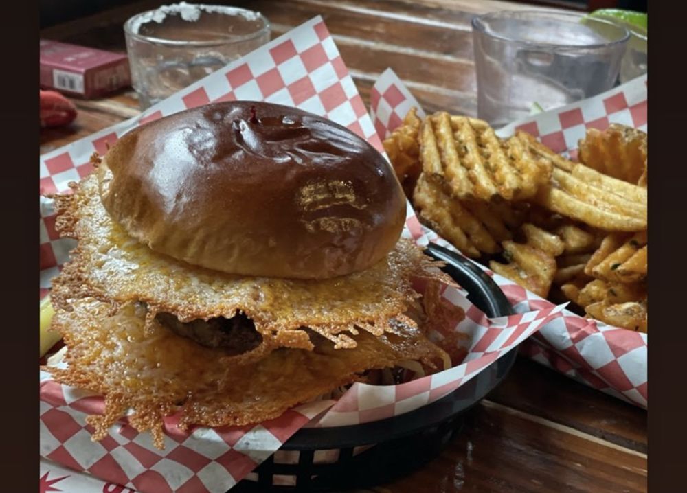 HILO TOWN TAVERN - 297 Photos & 232 Reviews - Bars - 168 Keawe St, Hilo ...