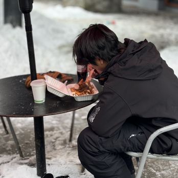 ZOGS DOGS - Updated December 2025 - 146 Photos & 199 Reviews - 4340 ...