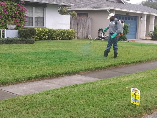 EVERGREEN LAWN & PEST CONTROL - 29 Photos & 22 Reviews - 1200 Tilden ...