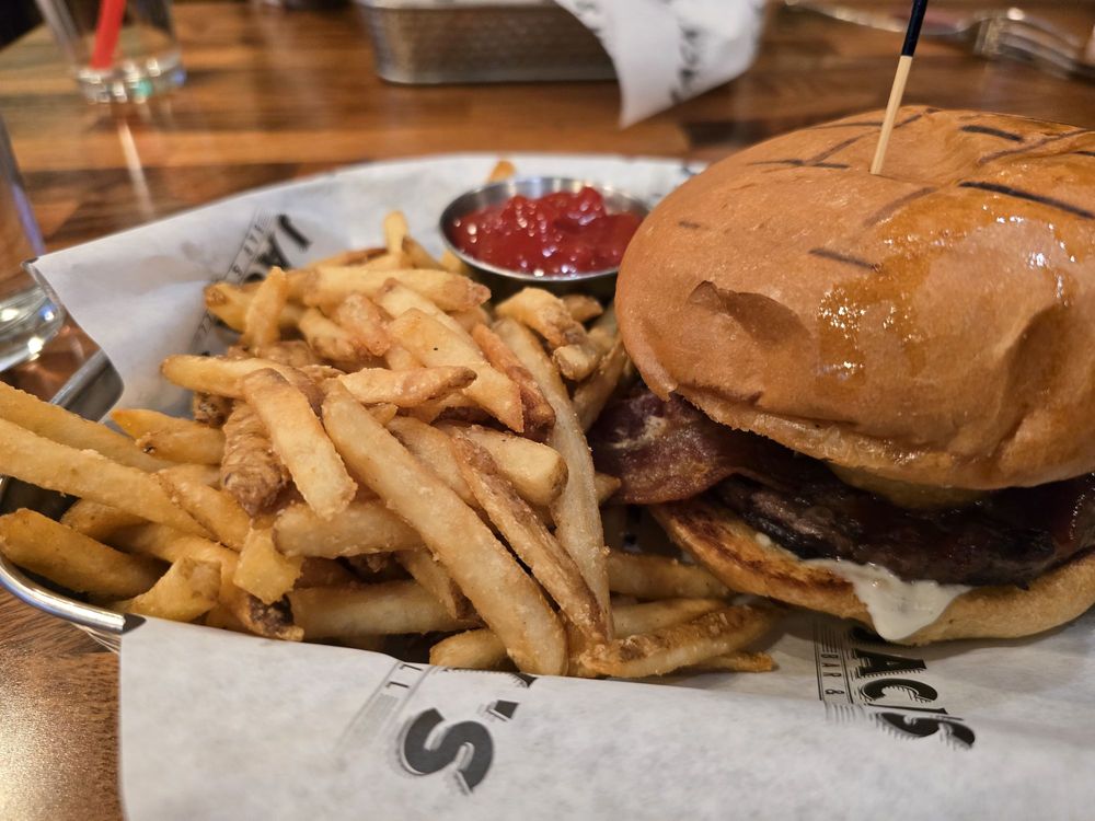JACK’S BAR & GRILL - Updated December 2025 - 110 Photos & 97 Reviews ...