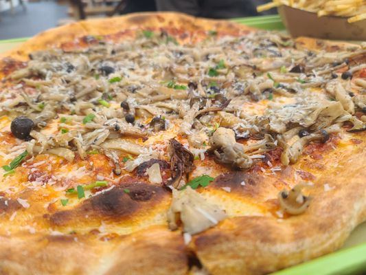 FLUID STATE BEER GARDEN - Updated June 2024 - 482 Photos & 466 Reviews ...