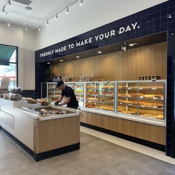 PARIS BAGUETTE - Updated January 2025 - 93 Photos & 40 Reviews - 6278 ...