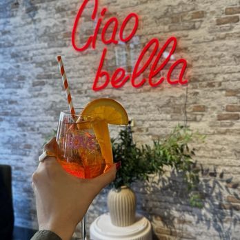 LIZZANO - Updated March 2025 - 53 Photos & 15 Reviews - 636 N Wells St ...