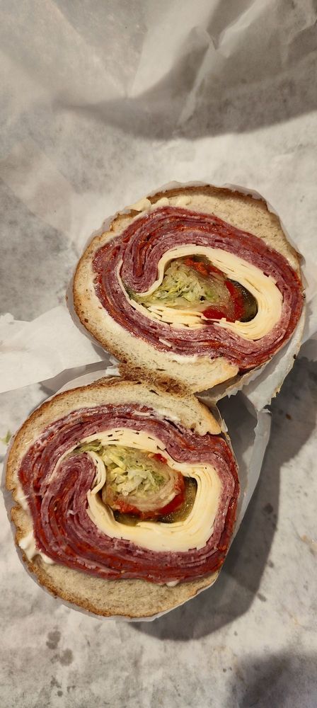 HEFTY LEFTY’S HOAGIES AND GRINDERS - Updated September 2024 - 50 Photos ...