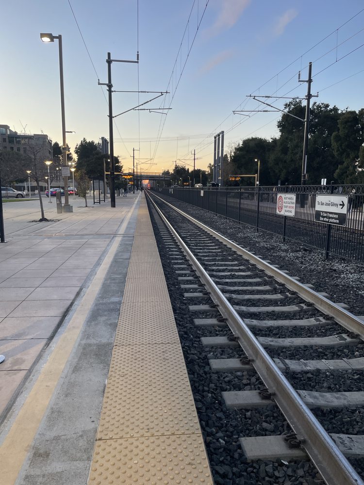CALTRAIN STATION - SUNNYVALE - Updated September 2025 - 87 Photos & 74 ...